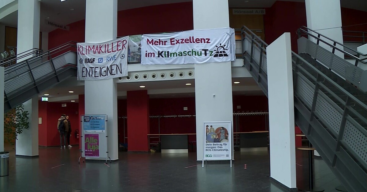 EndFossil Karlsruhe – diese Gruppe besetzt seit Montag das Audimax ...